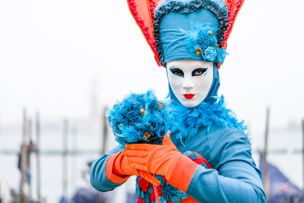 Daniela Hahn – Day & Night - Venezia Collective