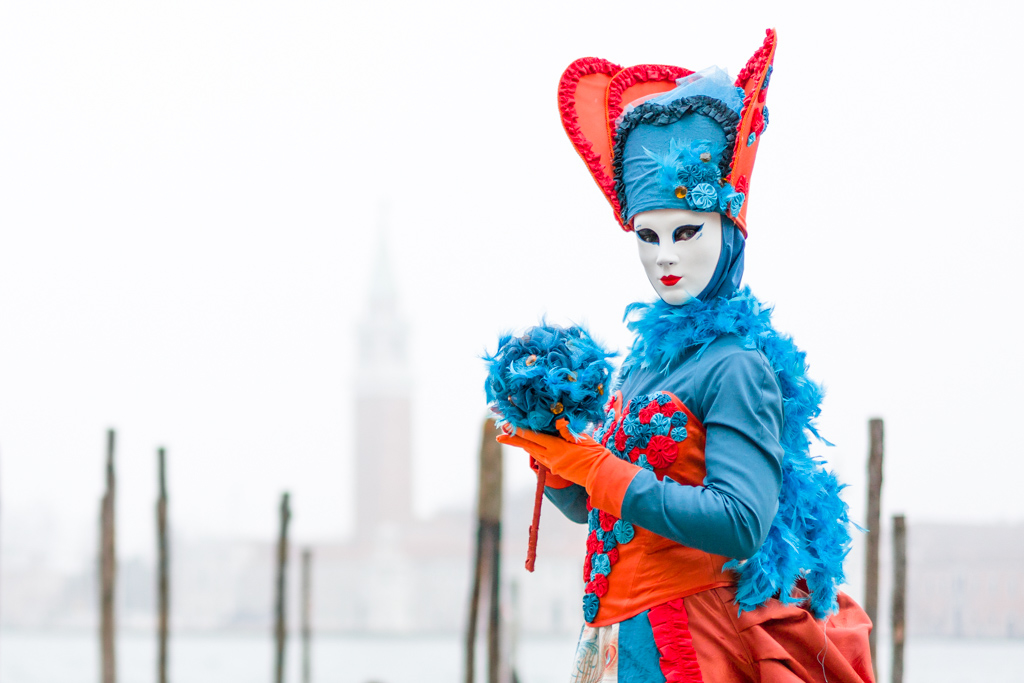 Daniela Hahn – Day & Night - Venezia Collective